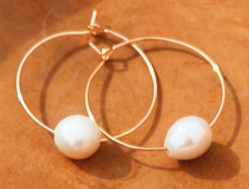 Gloria Pearl Hoops – Top Paddock Clothing